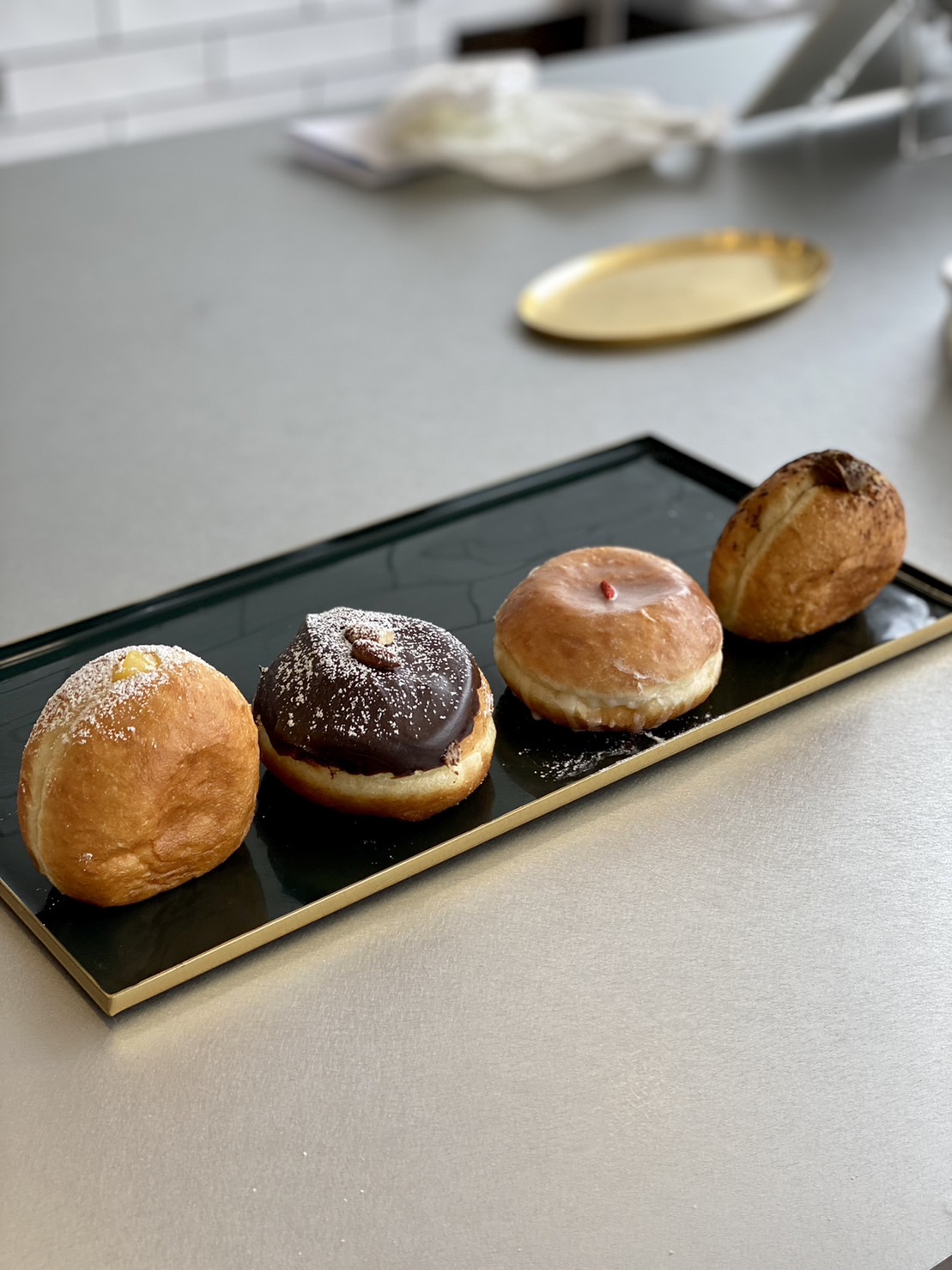 MILK DO dore iku?(ミルクドドレイク)牧場直営の生仕立てドーナッツ専門店 | おにやんグルメ