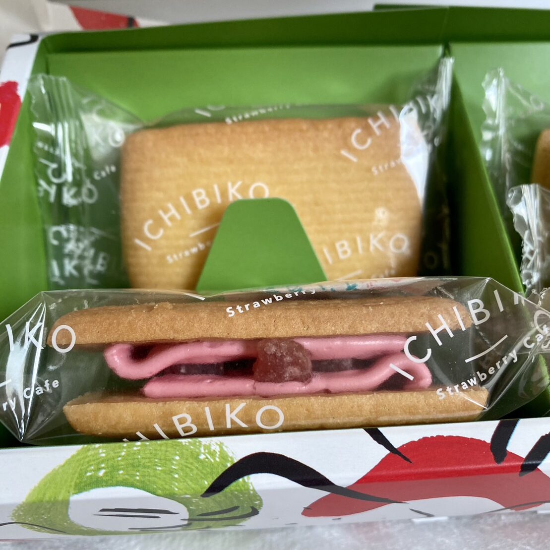 ICHIBIKO(いちびこ)北海道ボールパークにいちごスイーツ店が初上陸 | おにやんグルメ